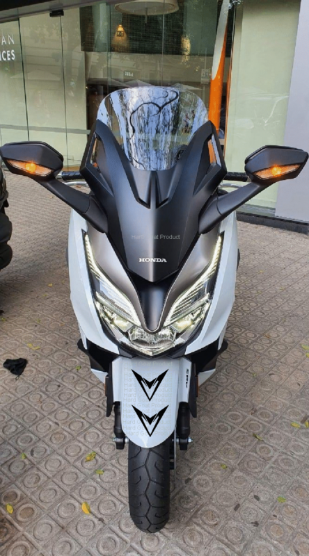 Scooty Bike Fender Black Sticker (Fire Blade Style) » Hard Goat